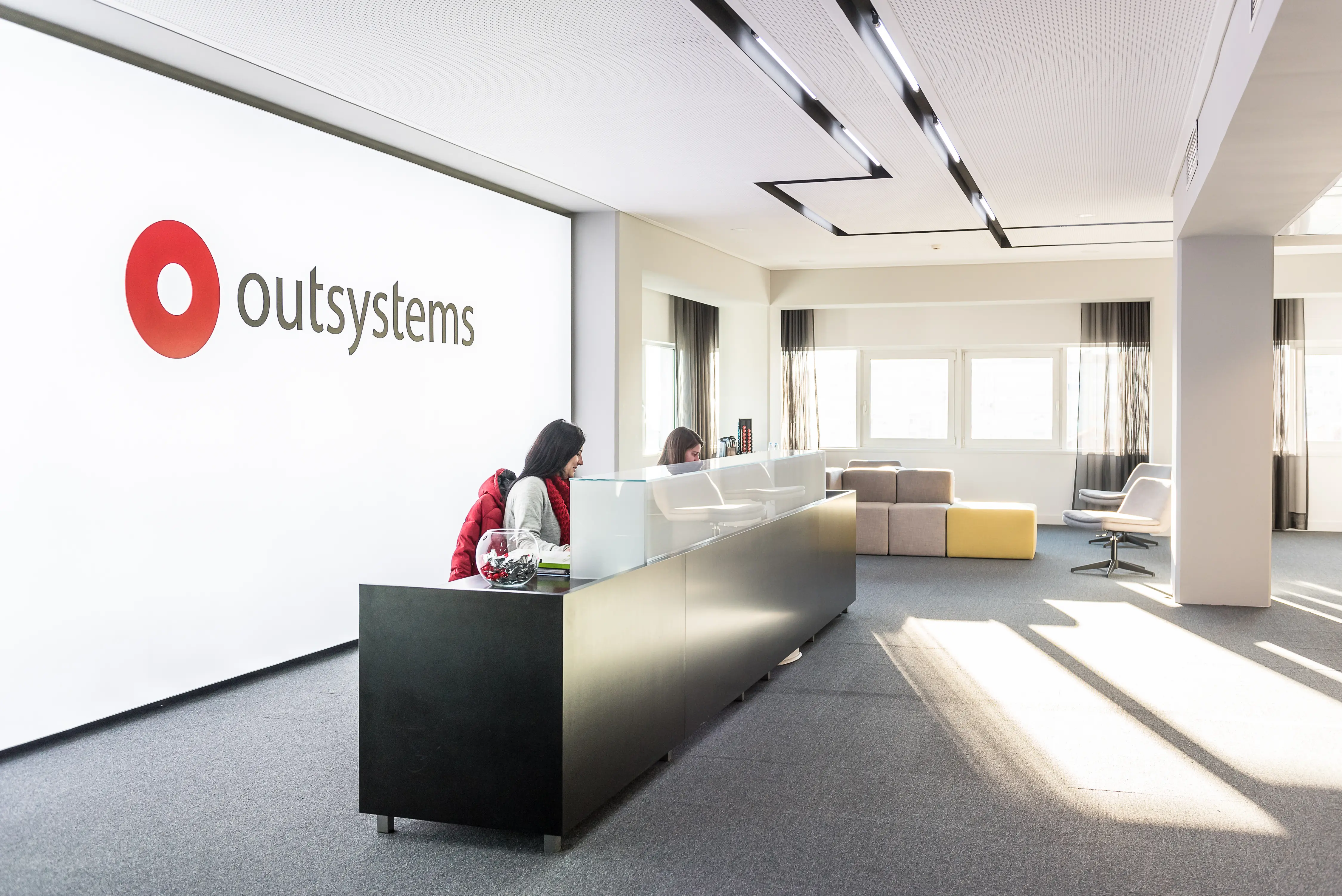 OutSystems Media Kit | OutSystems